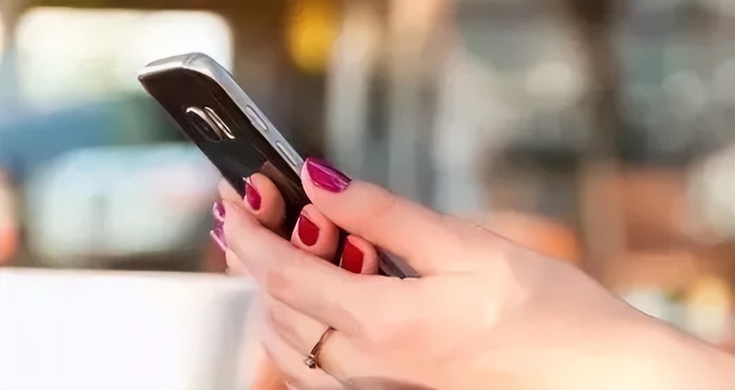 Does the mobile phone need to be fully charged at one time? Most people ...