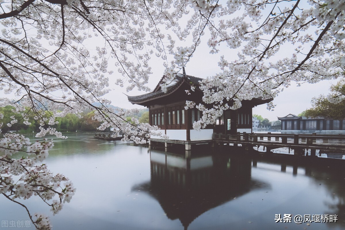 "Spring Dawn on Su Causeway", the first of the ten scenic spots of West ...