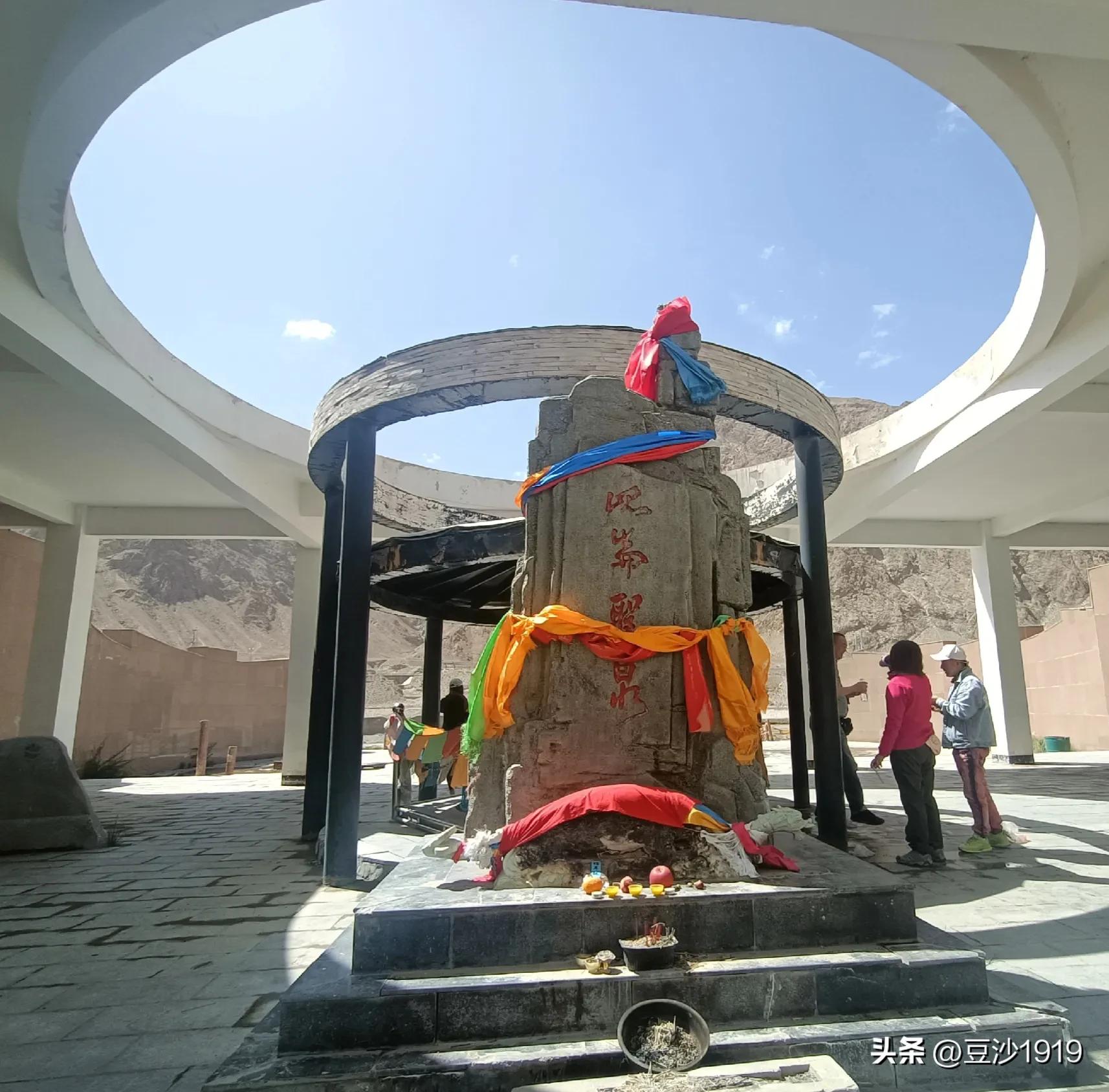 Walk into Kunlun Mountains and taste the holy spring water on earth - iNEWS