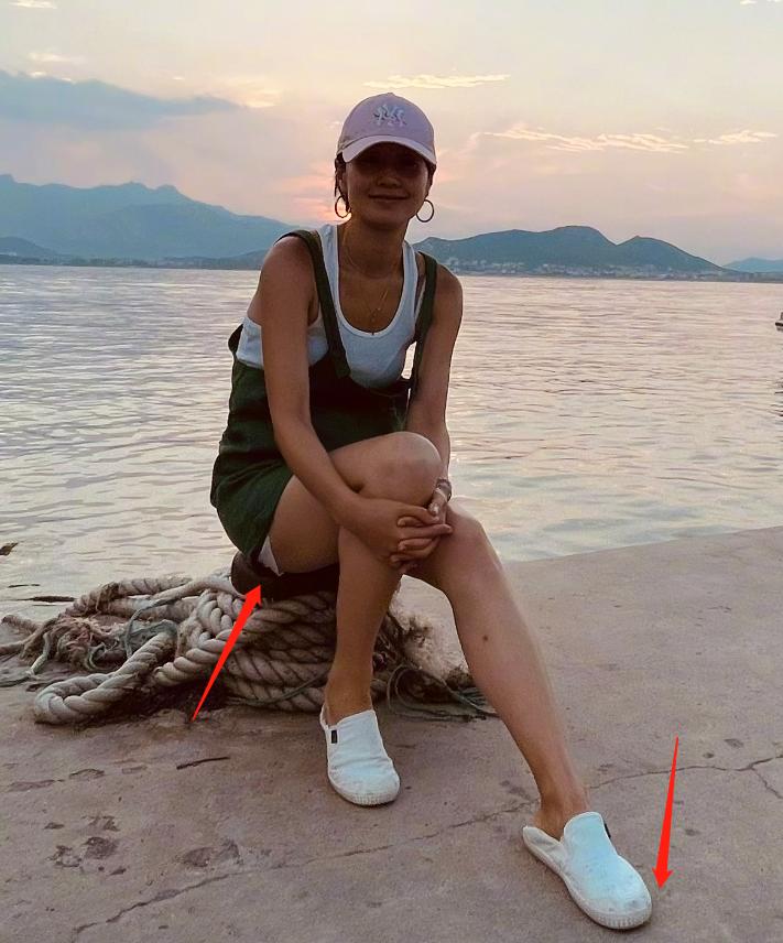 Mayili gets tanned skin on vacation!The cloth bag on the body is old ...