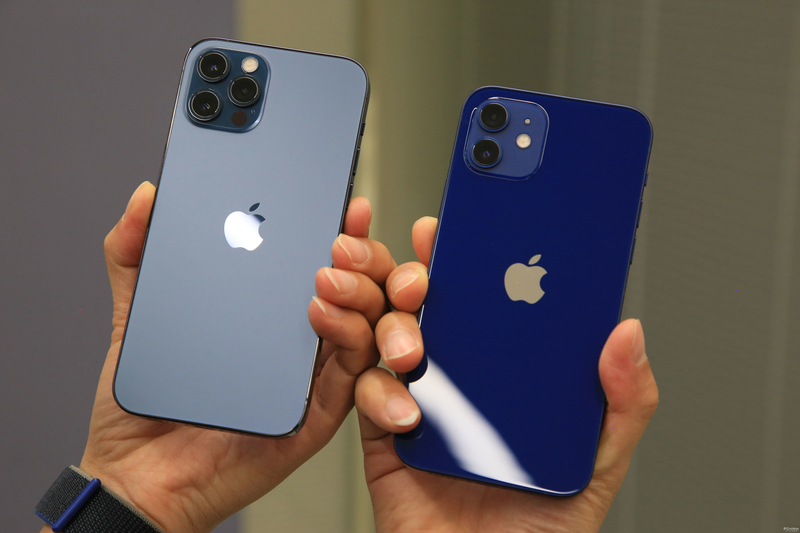 How big is the screen size of the iPhone 12 Pro?With the main ...