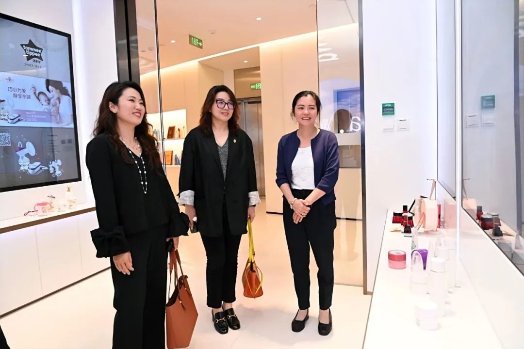 Shanghai Jahwa became an ICAEW Approved Employer (ATE) - iMedia