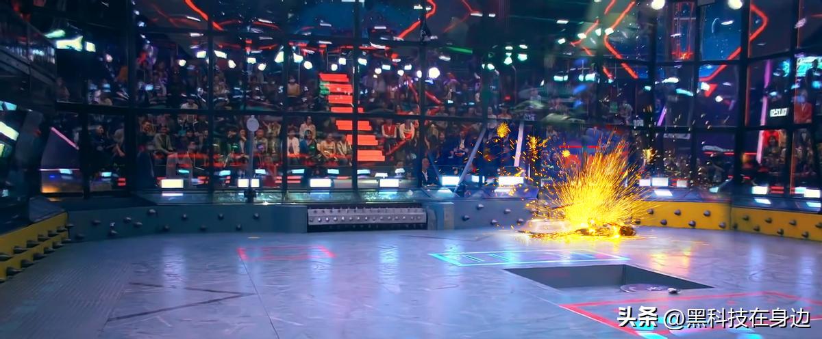 Brother CP staged a Transformers war? Jay Chou and Liu Genghong live ...