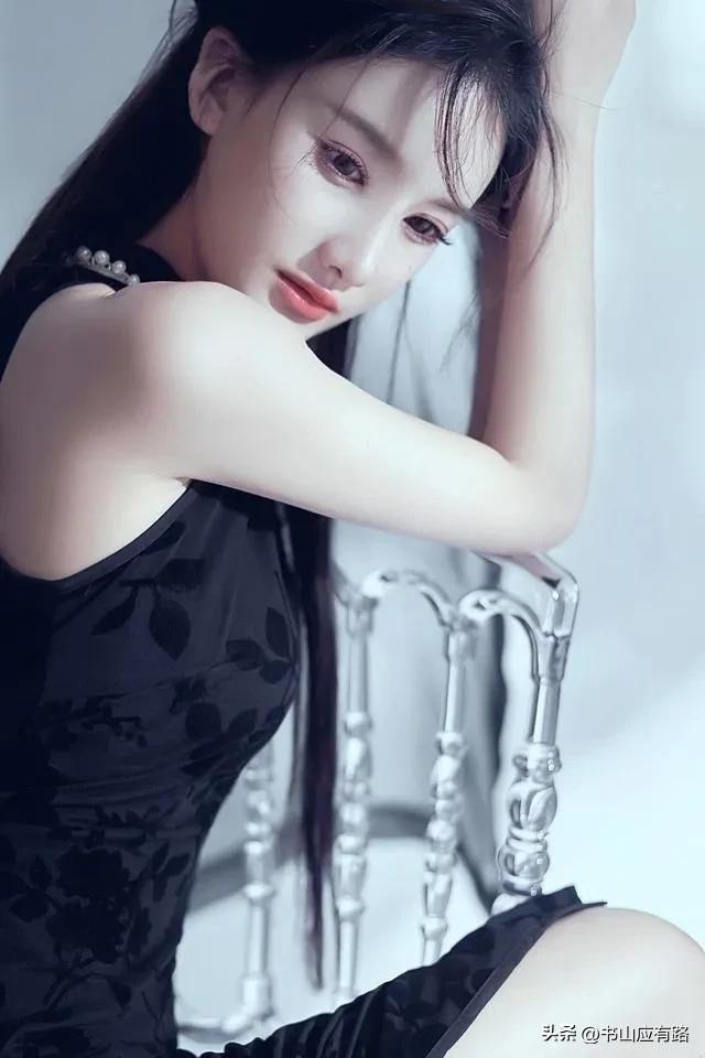 Nan Sheng: What does the beautiful girl who is the originator of the Internet celebrity look ...