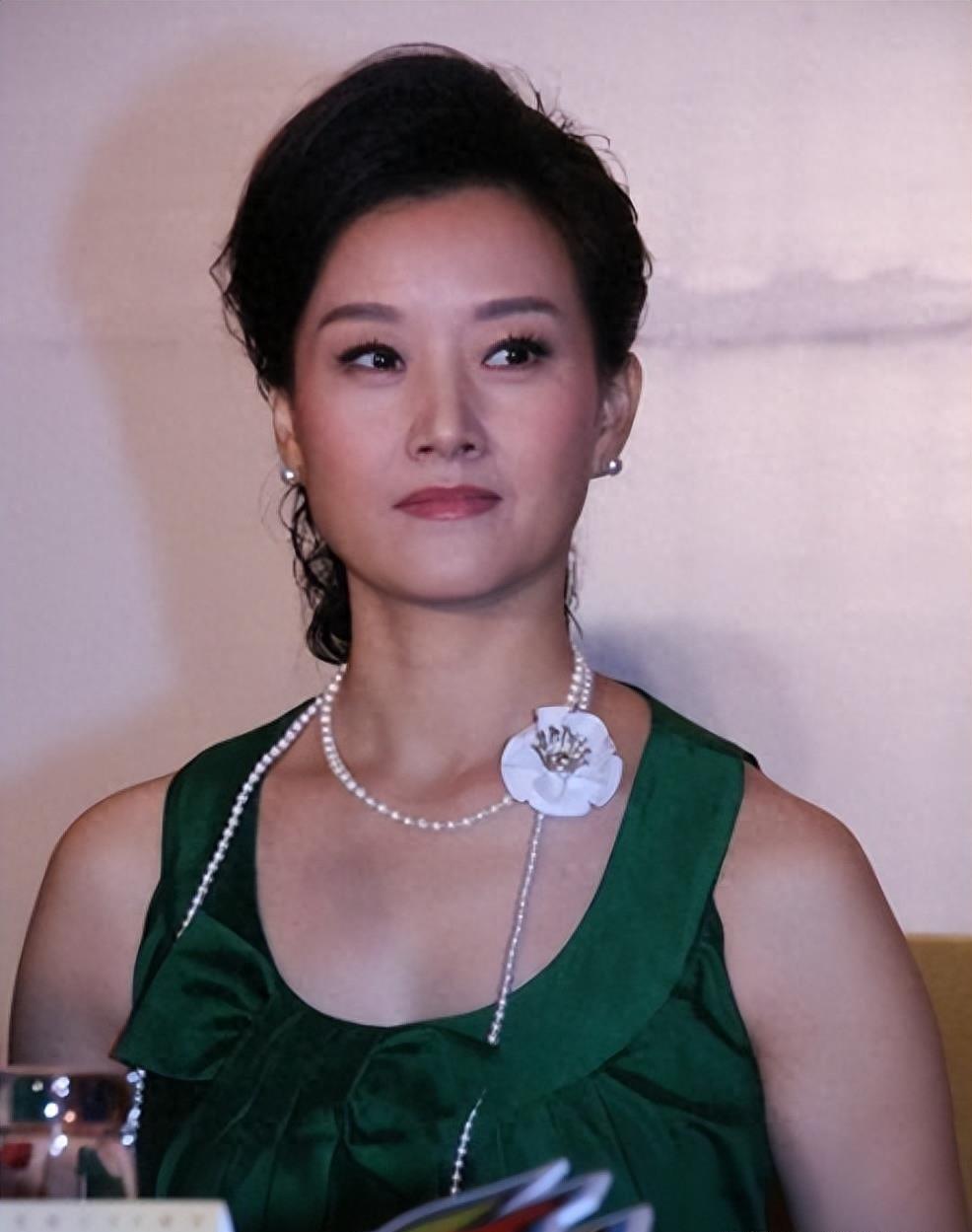 Singer Song Zuying: She has been separated from her husband for 8 years ...