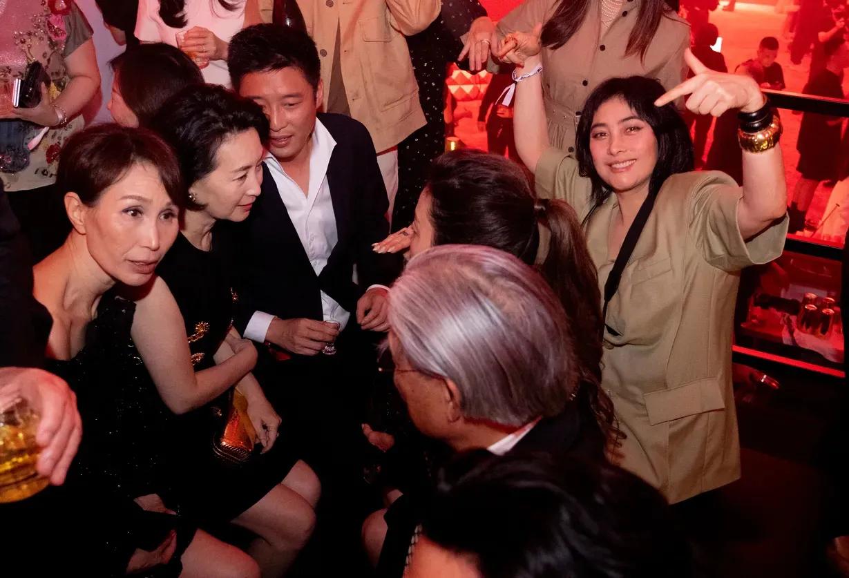 He Chaoyi's real life was exposed: she refuses to worship the high and ...