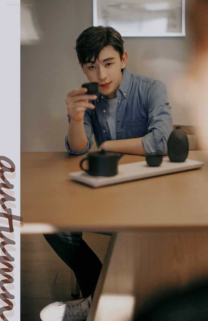 "Professional best man", is Deng Lun just a variety show? - iNEWS