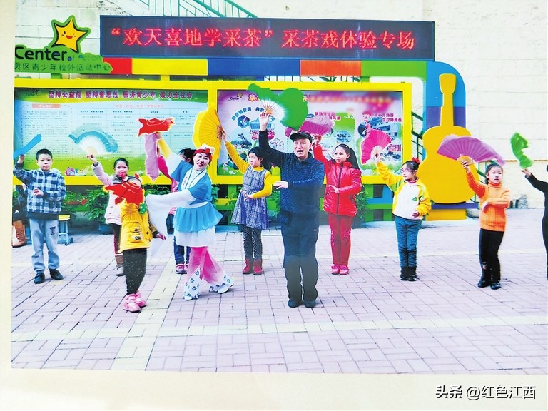 A wonderful flower in the Garden of Opera!The legendary life of Huang ...