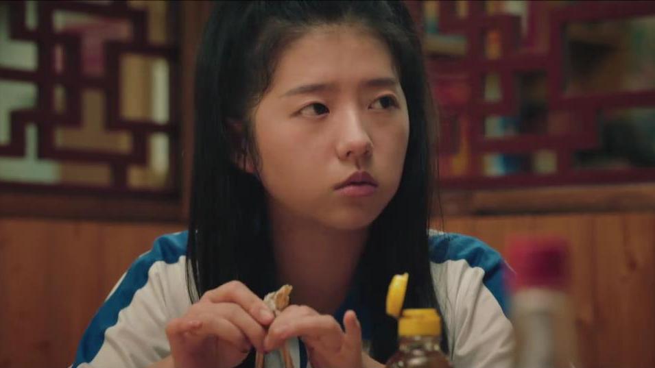 Opponent: Full of flaws or flaws!Are these plot flaws really ...