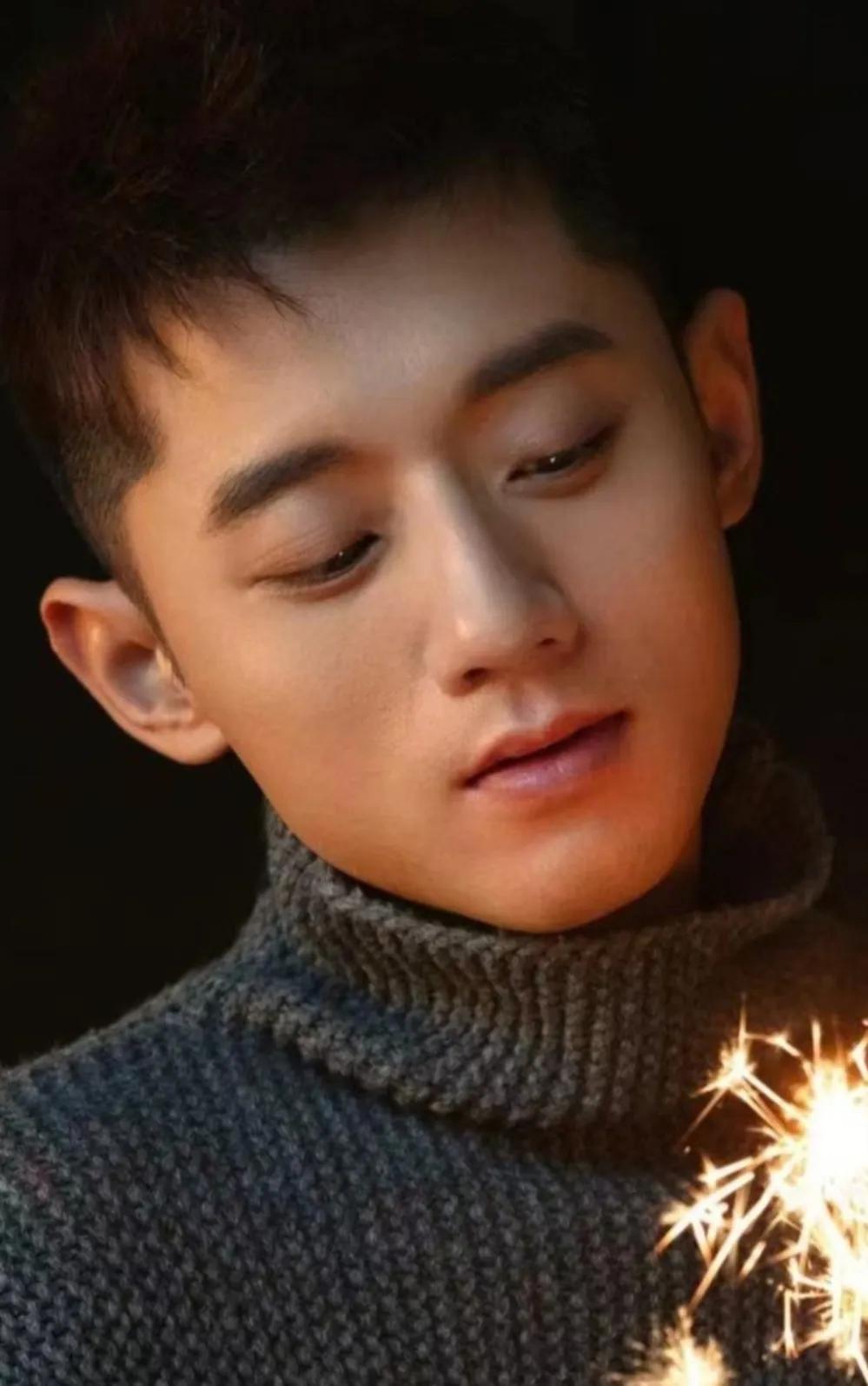 Zhang Jike's scandal was exposed: using Jing Tian's private photos to pay off huge gambling ...