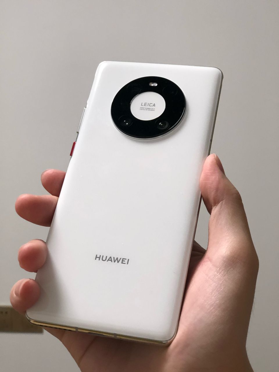 How big is the difference between the experience of using Huawei Mate40Pro and Mate50Pro? - iNEWS