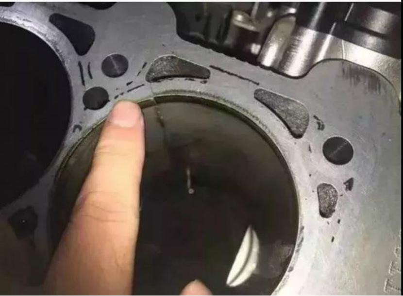 Need to use two kinds of motor oil in winter/summer?How to choose ...