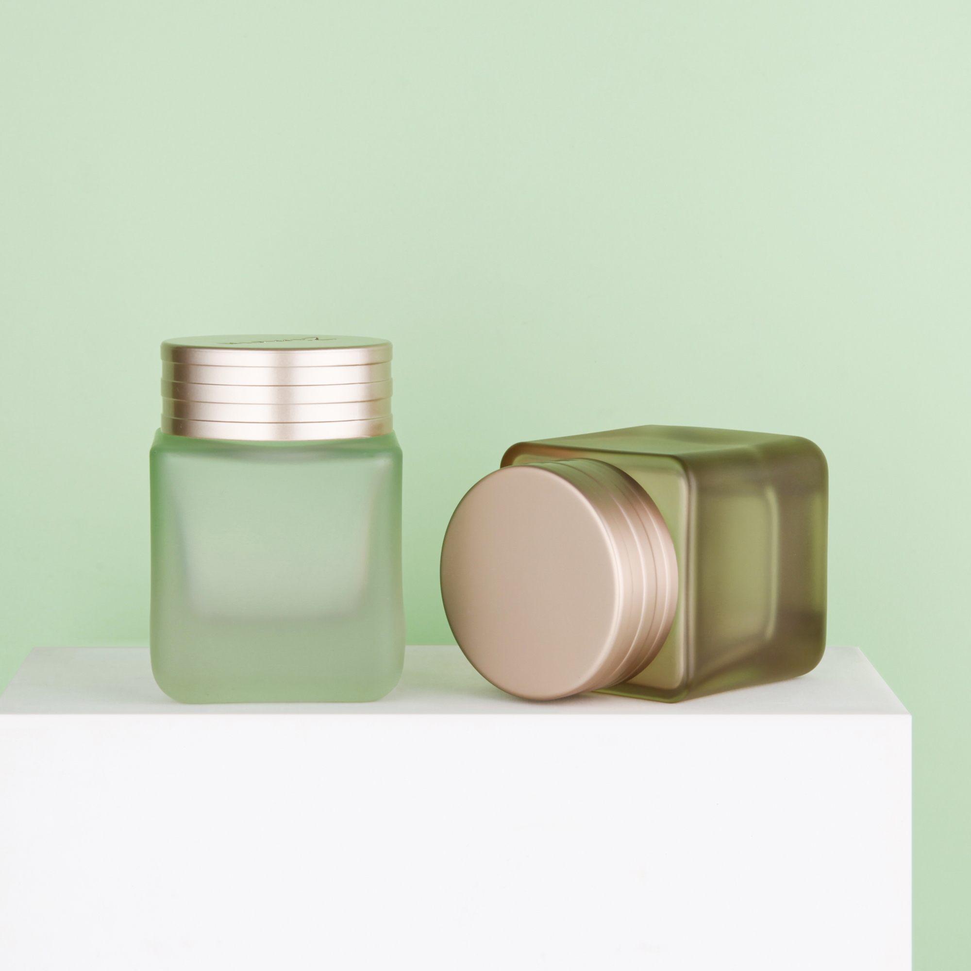 Fashionable high-end cream bottle with detachable inner liner, one ...