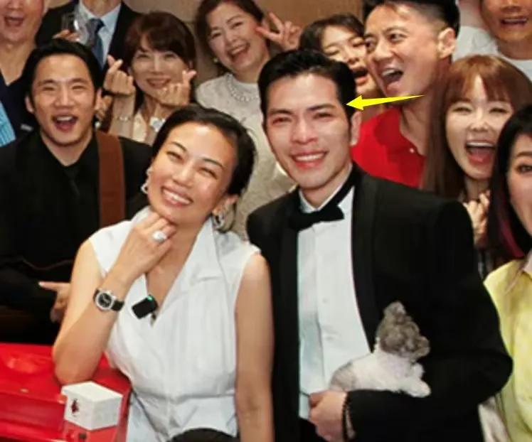 Hsiao Jin-teng Golden Melody Awards proposed to Xiao Chen, sincere love ...