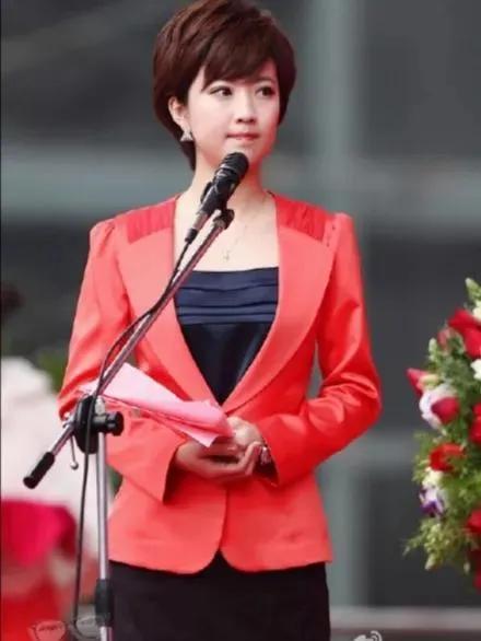 Or will be a late bloomer, beauty anchors Cui Shuang and Liu Miaoran ...