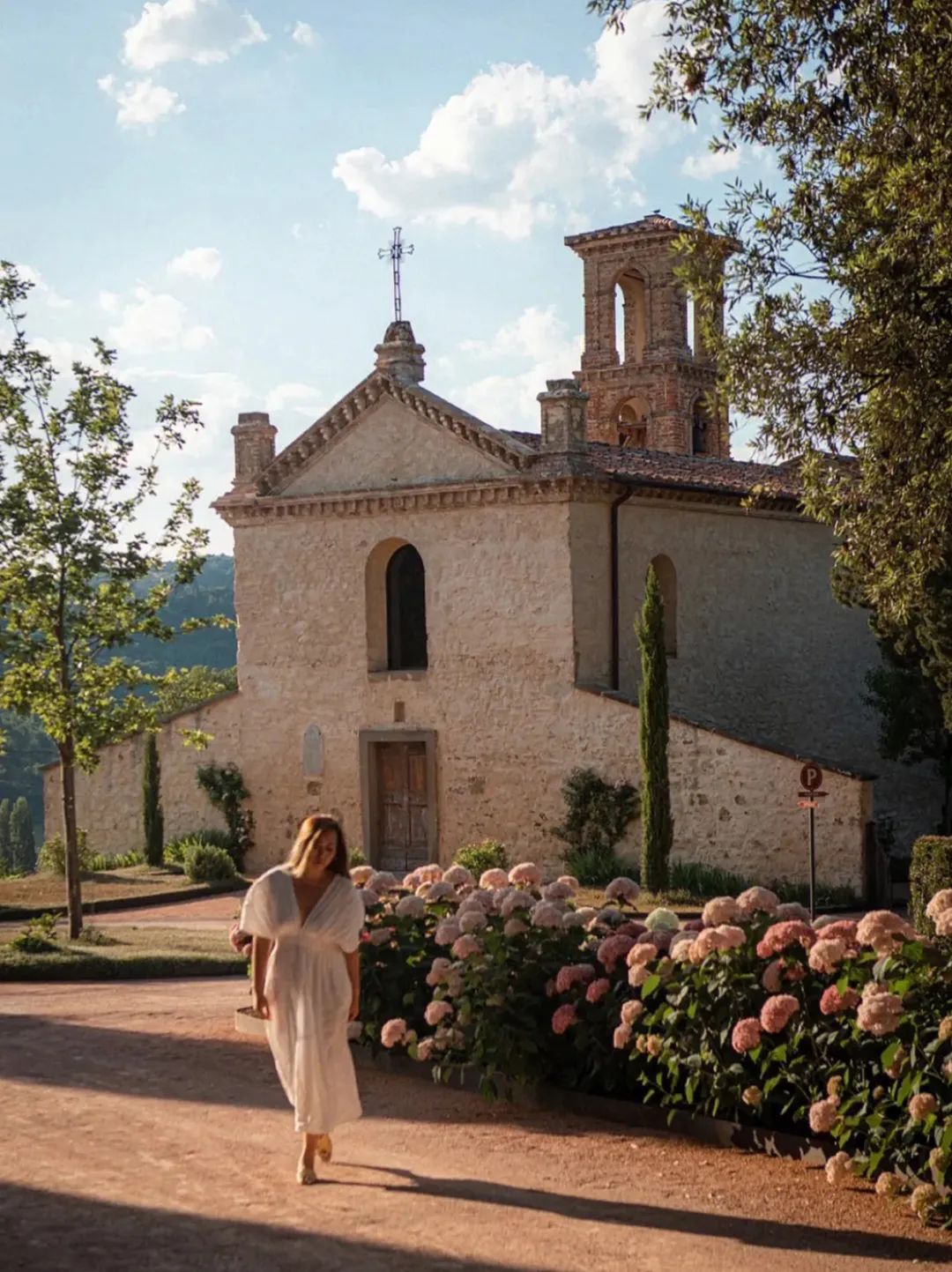 High-grade gray contrast color matching makes beauty unique; polatu ...