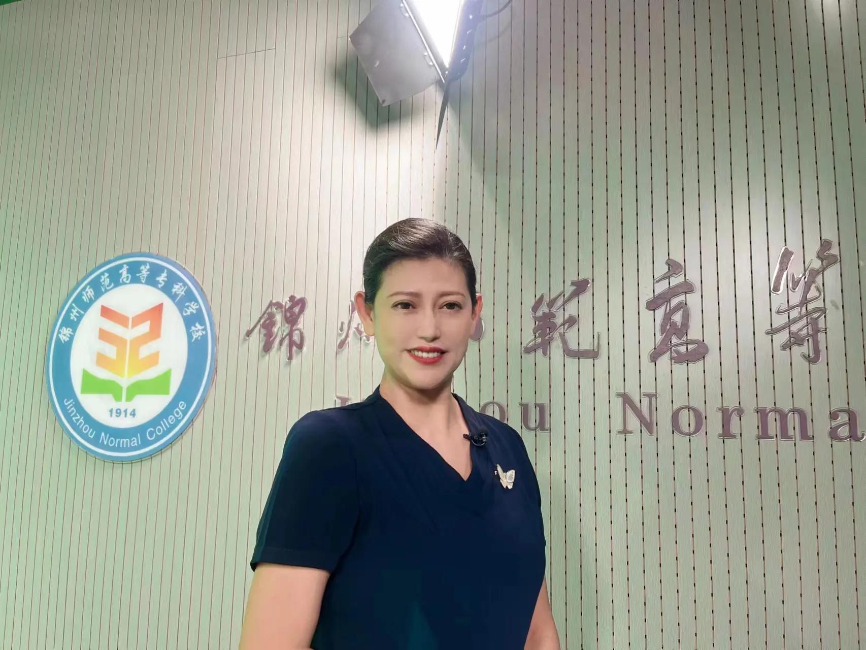 "Zhang Cui: Speaking "Presently" for Hometown Literature and Art" / Cai ...