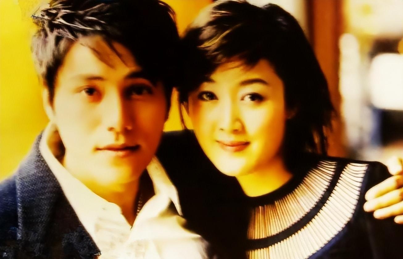 Chen Kun's 21-year-old son shows off Rolls-Royce! The appearance of the birth mother's gene ...