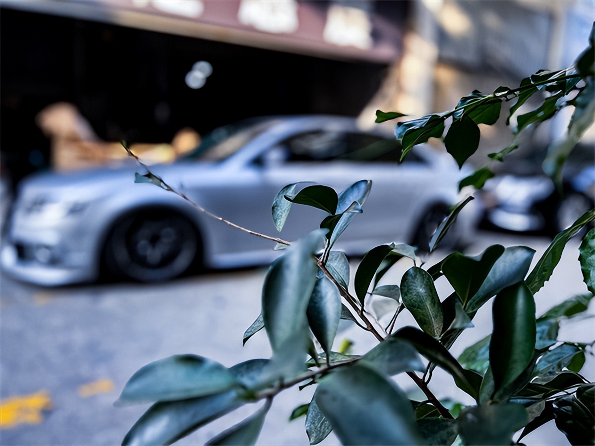 "Classic aesthetics" Audi A4 modified AIRBFT pneumatic shock absorber case - iNEWS