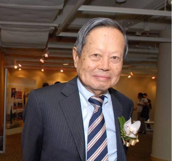 In 1971, Yang Zhenning met Du Yuming for the first time and called him ...