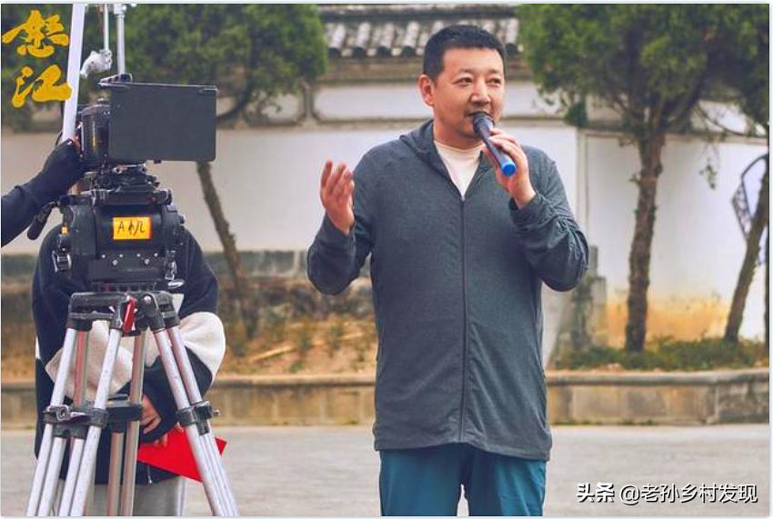 17-year-old Deng Enxi plays the heroine. She plays the girlfriend of ...