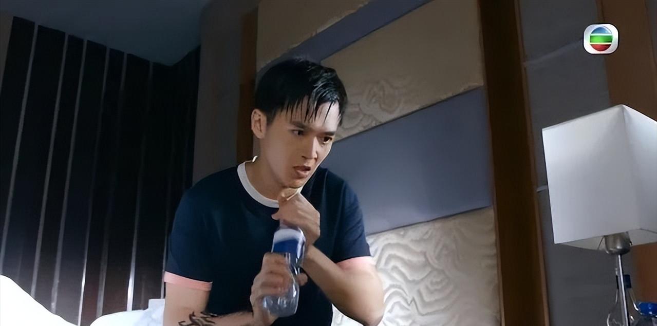 TVB Xiaosheng came to the top position at the end of ten years after his debut, but he was ...