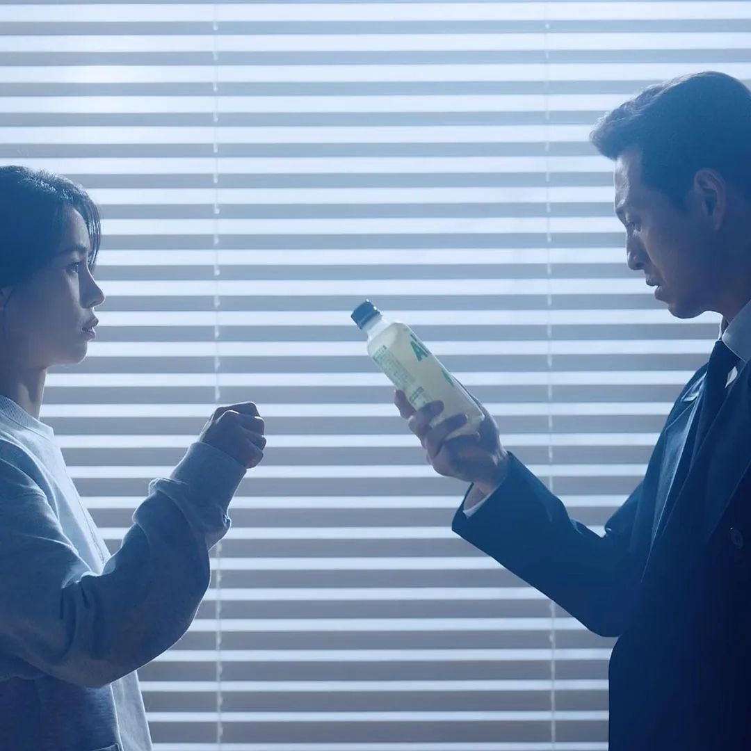 Park Sijin and ex-husband Zheng Xing shot a commercial, and the new drama "Home with a Yard" is ...