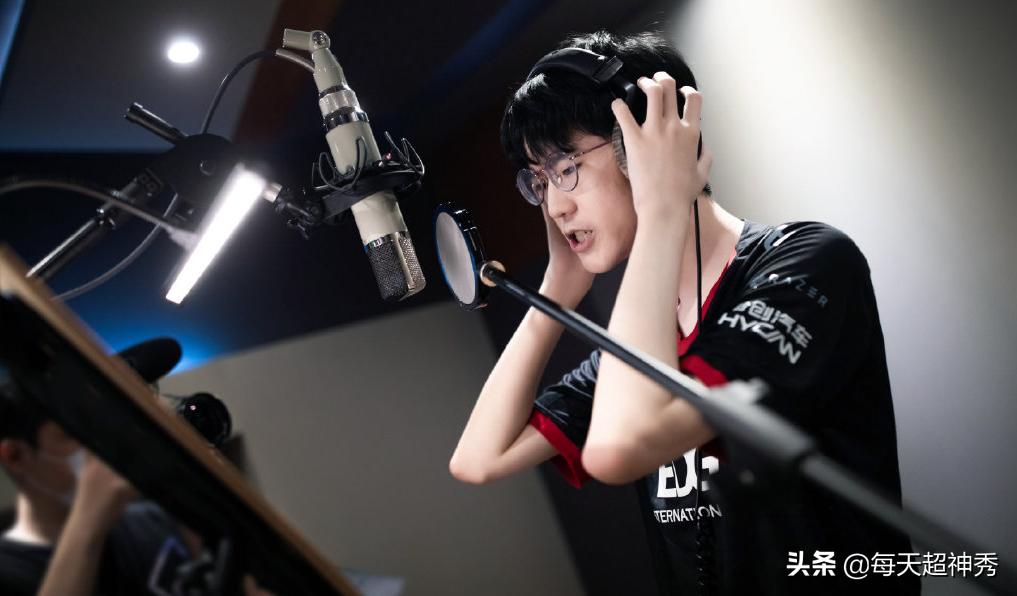 EDG faces LGD, teenager Junjia returns to the game, Jiejie responds live - iNEWS