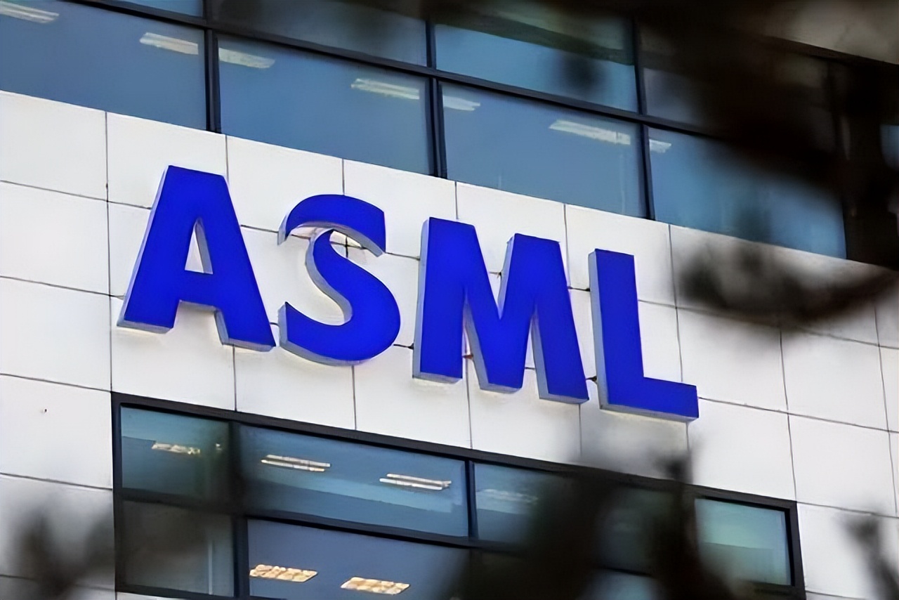 ASML still owes more than 300 lithography machines to mainland China ...