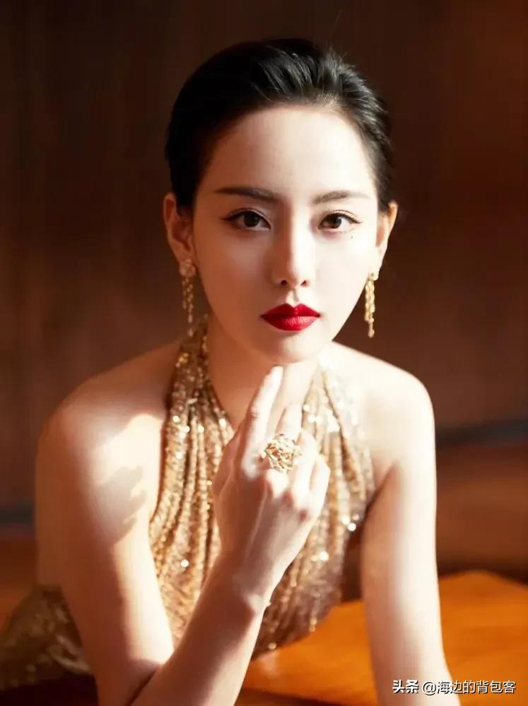 Mainland beautiful actress - Zhang Jia Ni - iNEWS