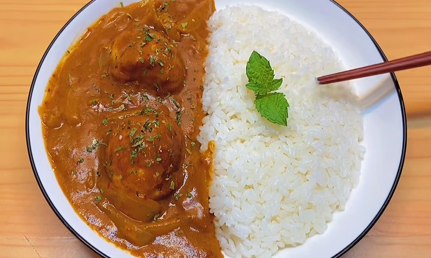 Simple and easy-to-learn curry rice recipe, rich in flavor and full of ...