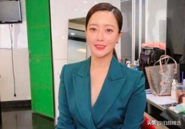 The 42-year-old Kim Hee-sun's recent photos of the wealthy family ...