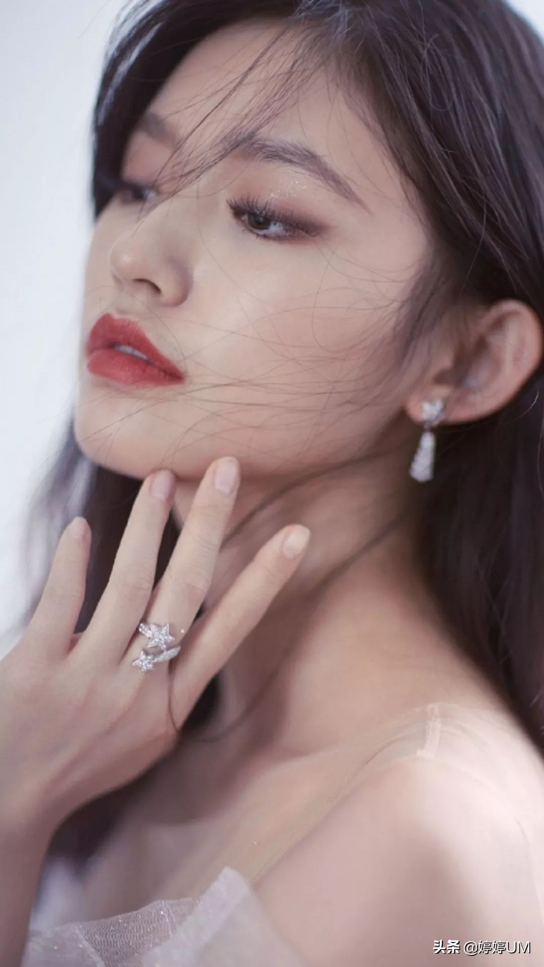 A selection of fashionable and eye-catching star wallpapers, let's see ...