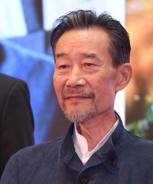 Li Xuejian: Mrs. Liu Shaoqi refused to shake hands after debuting for ...