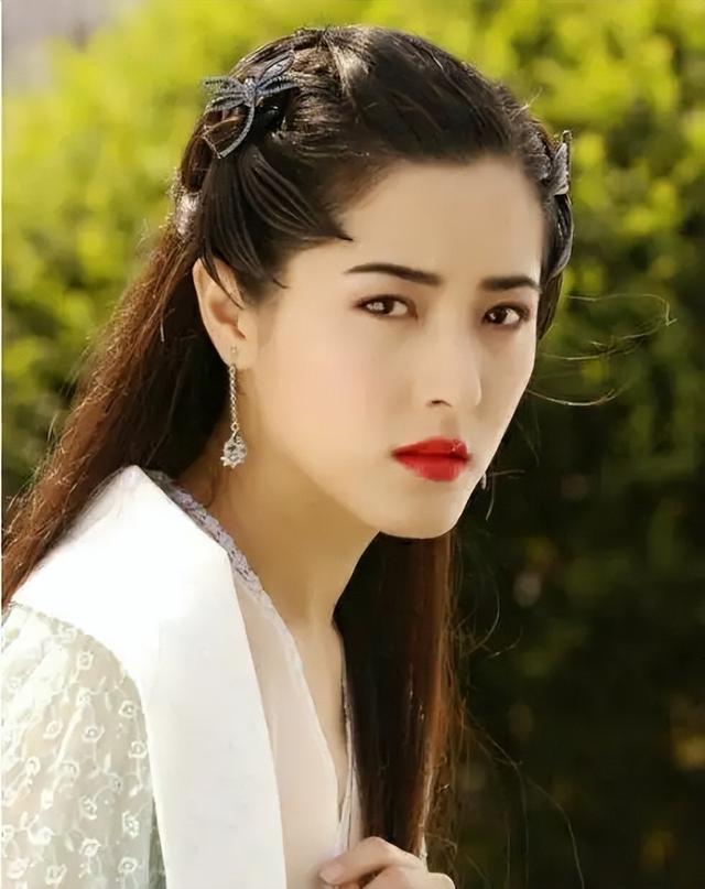 45-year-old Zeng Li still has a graceful figure, netizens: The real ...