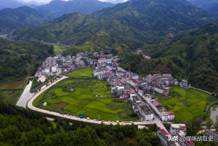 After 30 years of leaving his hometown, Wu Faxian returned to his ...