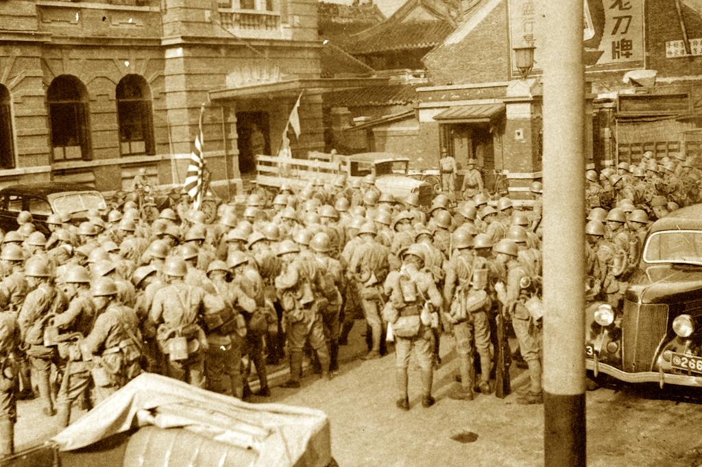 Why did Chiang Kai-shek lure the Japanese to Shanghai? Why launched the ...