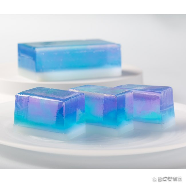 Inspired by the starry sky of Tanabata, the old Japanese wagashi shop ...