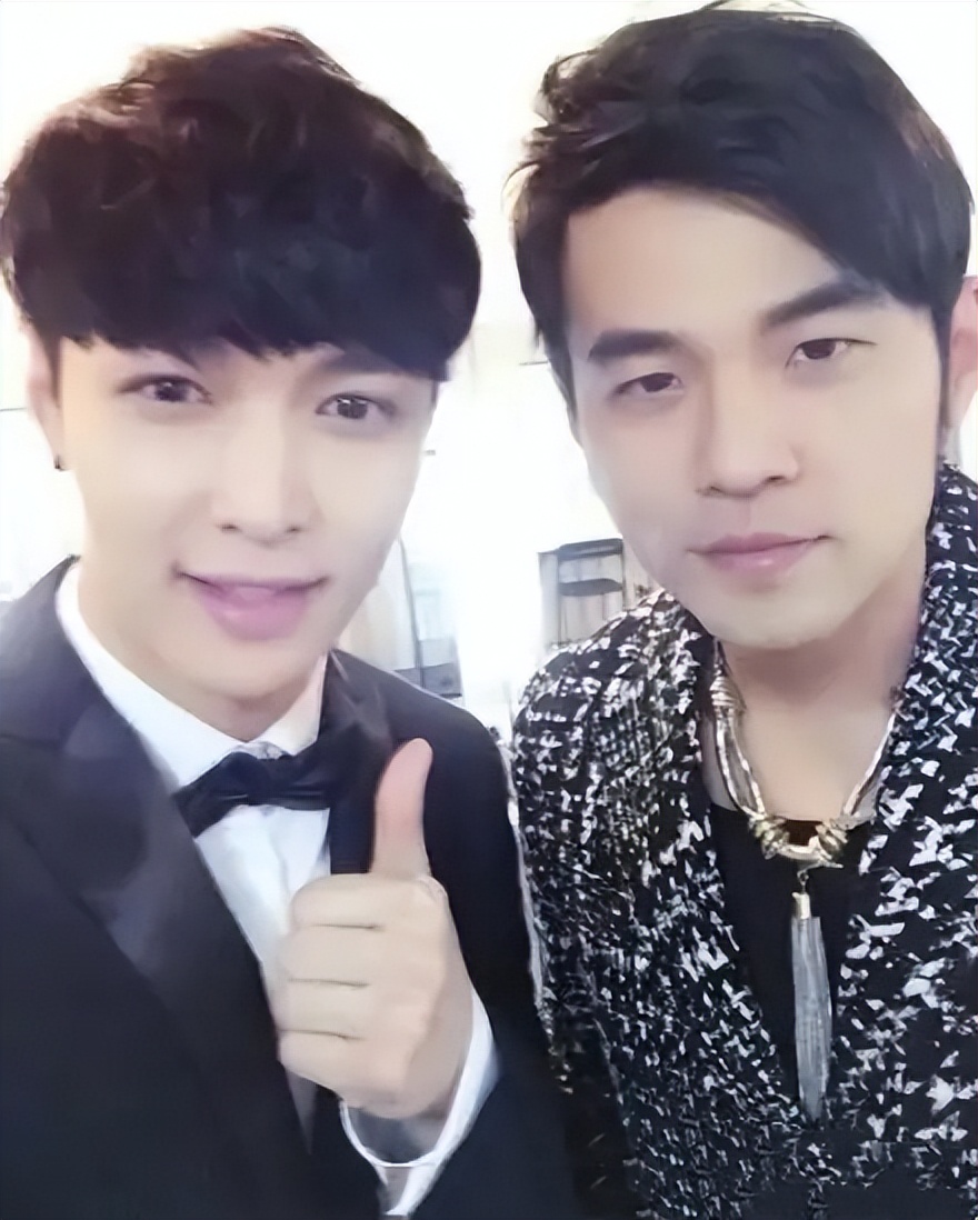 Jay Chou and Zhou Shen lead: How do male stars celebrate Mother's Day ...