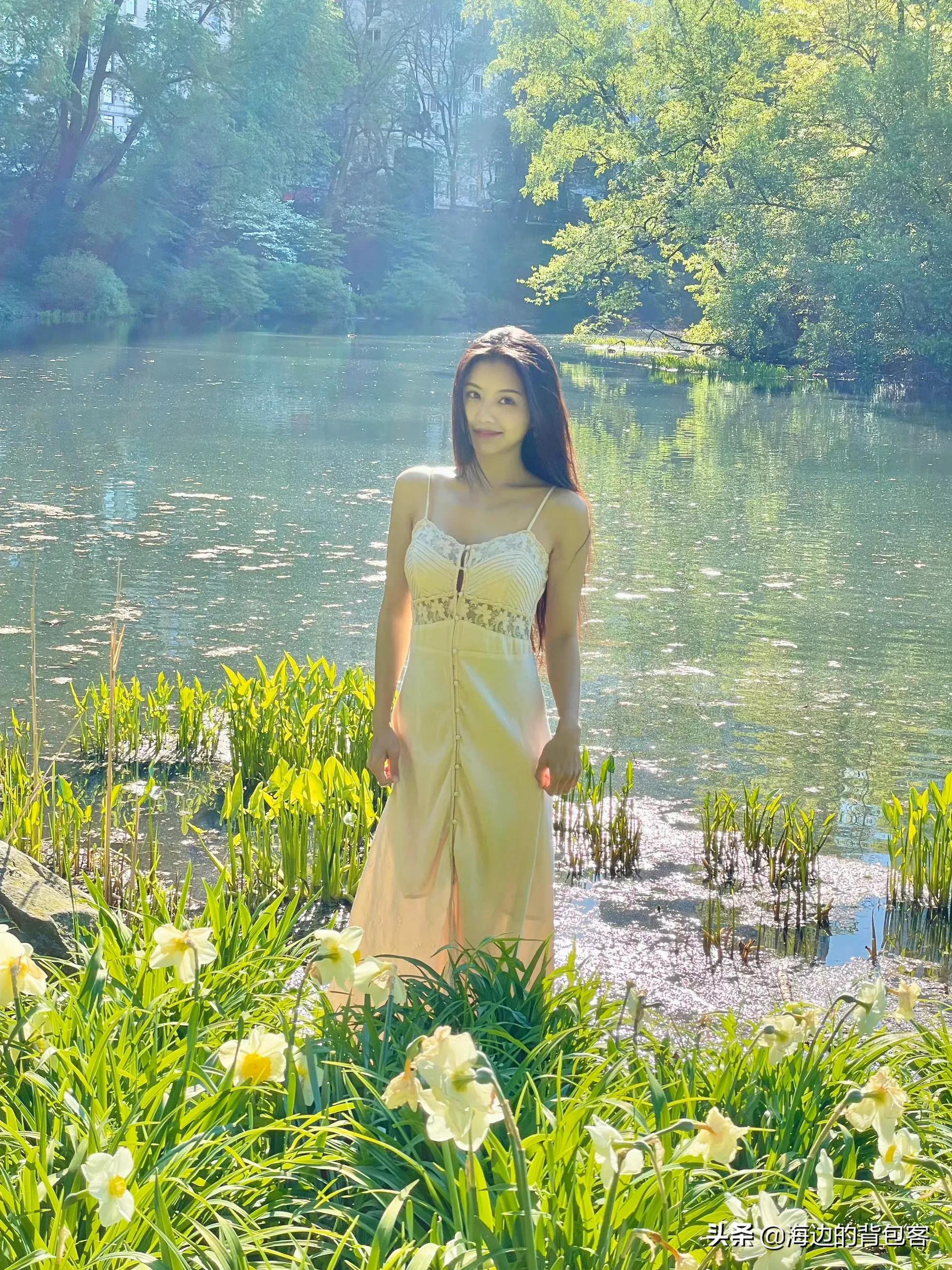 Gao Wenjun in 1998 is not only the third runner-up of Miss Asia, but ...