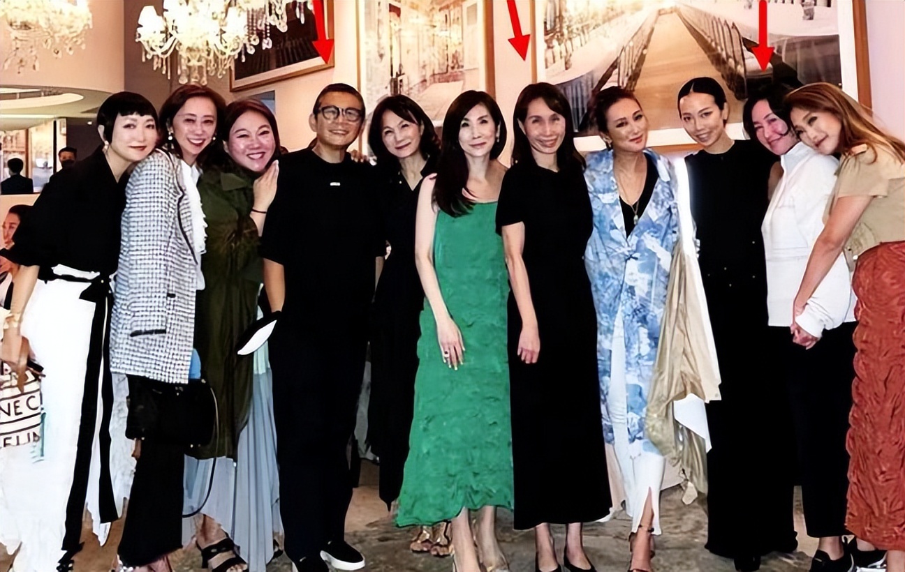He Chaoqiong and Yu Cong attended the party of top celebrities, and ...