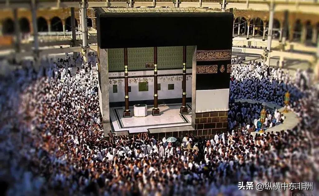 Demystifying the Kaaba: Kaaba Black Stone - Meteorite from outer space ...