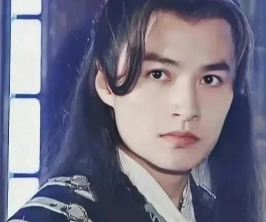 Just look at (Till The End Of The Moon) Huang Haibing and Zheng Guolin ...
