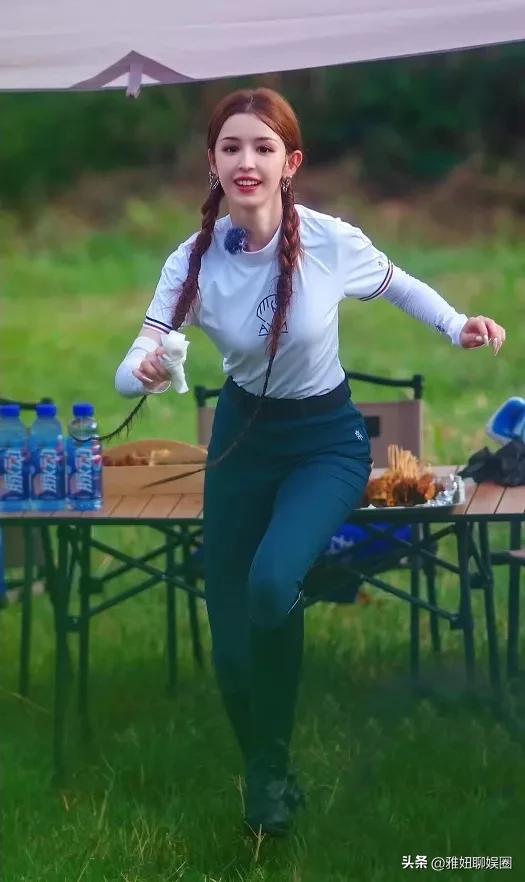 Hanikezi is so beautiful, riding a horse is so sassy - iMedia