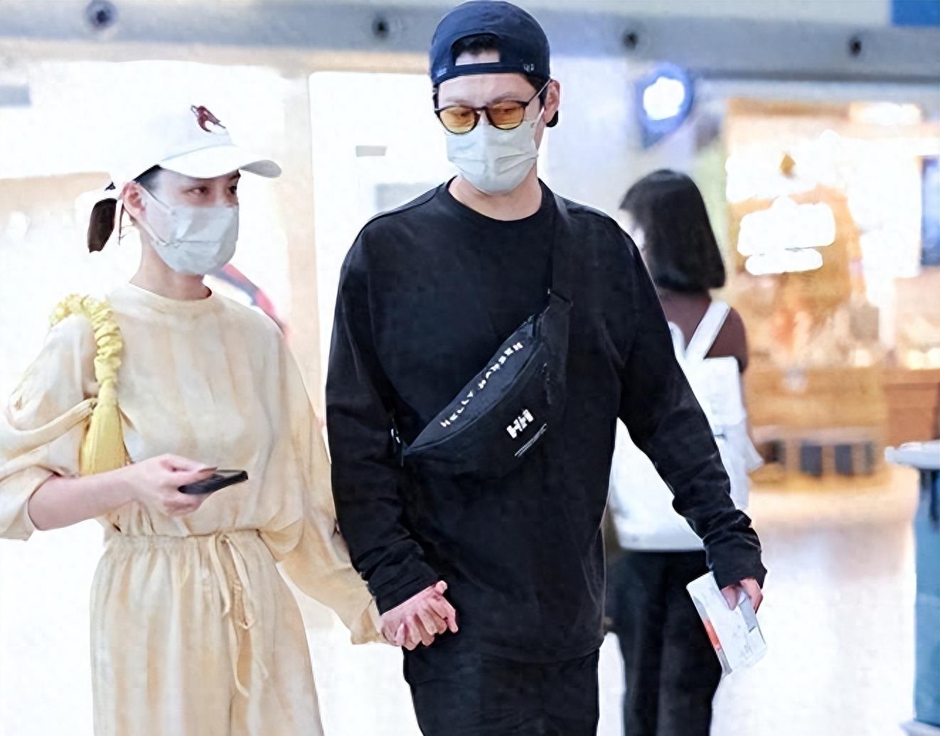 On the morning of October 21, HKT, news came from the entertainment ...