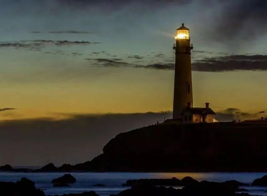 Writer Liu Fengqi's "Ten Songs for Graduation and Gifted to Scholars" Xinxiang Literature and ...