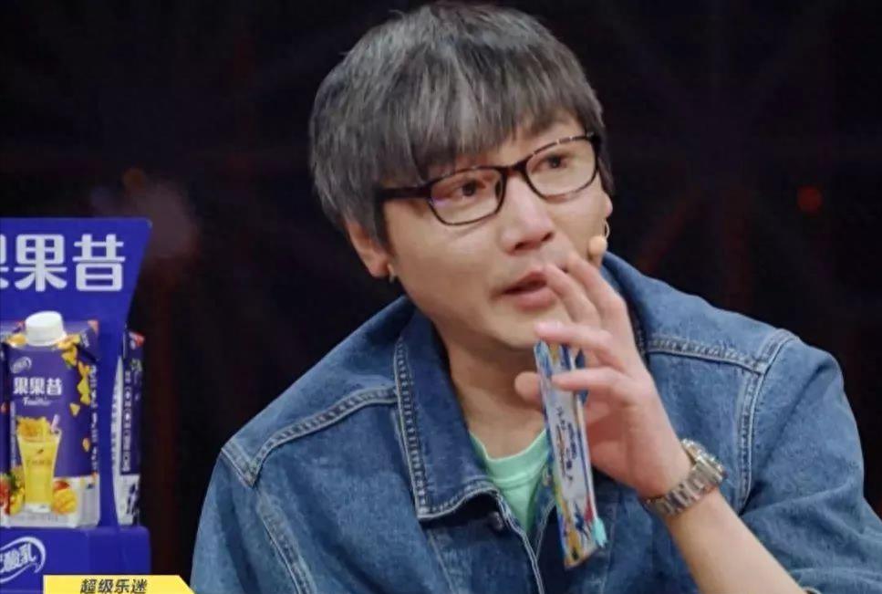 He married Dou Ying, fell in love with Xu Jinglei, betrayed Gao ...