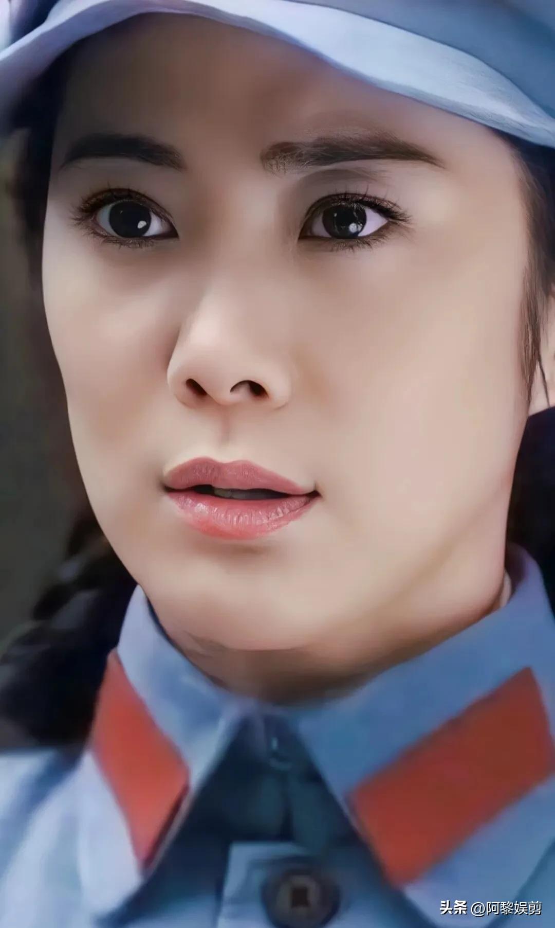 The goddess of the army Wang Ke is so beautiful - iNEWS