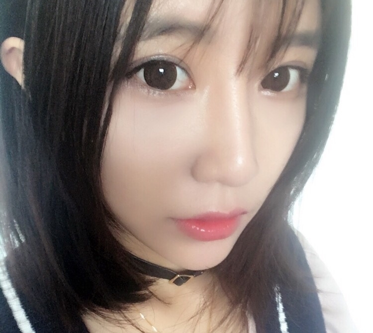 Lin Qiqi used to be the host of KPL, and his ID is called Xiaoqiu. The ...