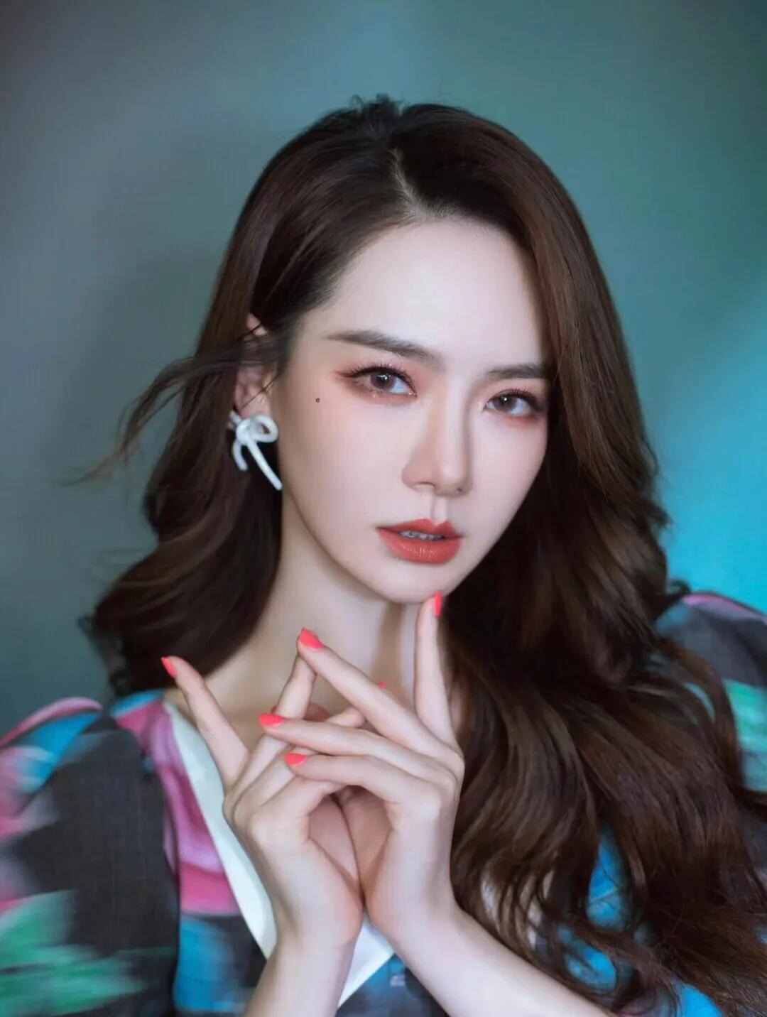 Beauty Atlas Issue 12 - Qi Wei - iMedia